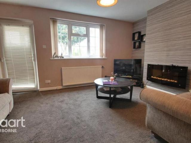 2 bedroom semi detached house to rent