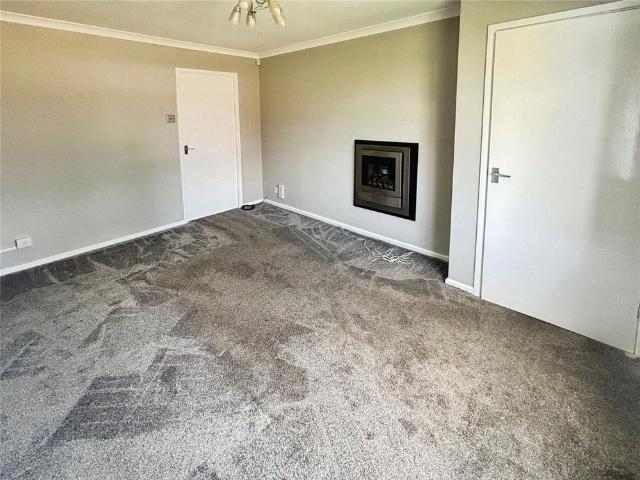 2 bedroom semi detached house to rent