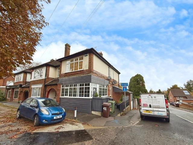 2 bedroom semi detached house to rent