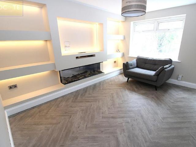 2 bedroom semi detached house to rent