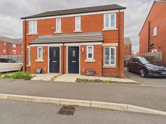 2 bedroom semi detached house to rent