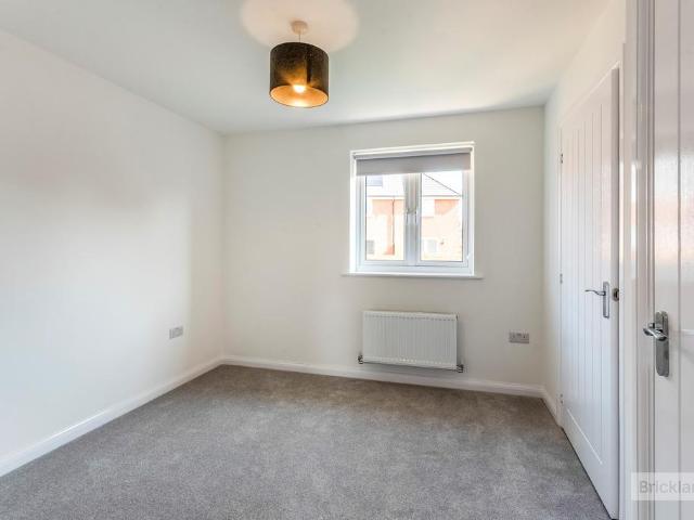 2 bedroom semi detached house to rent