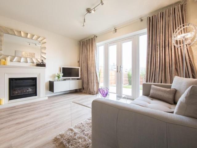 2 bedroom semi detached house to rent