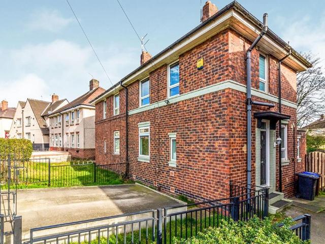2 bedroom semi detached house to rent