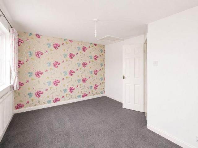 2 bedroom semi detached house to rent