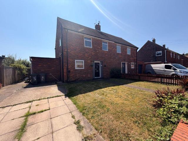 2 bedroom semi detached house to rent