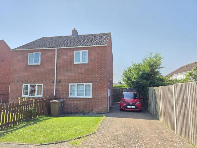 2 bedroom semi detached house to rent
