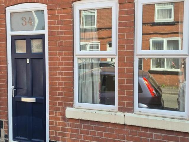 2 bedroom semi detached house to rent