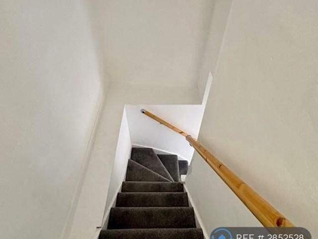 2 bedroom semi detached house to rent