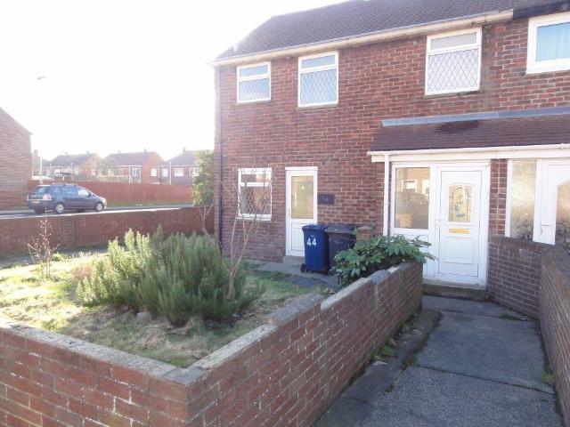 2 bedroom semi detached house to rent