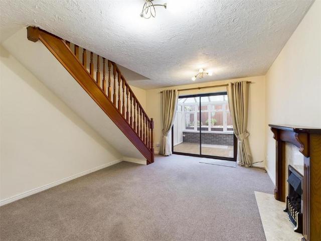 2 bedroom semi detached house to rent