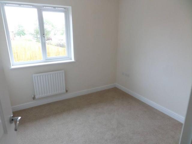 2 bedroom semi detached house to rent