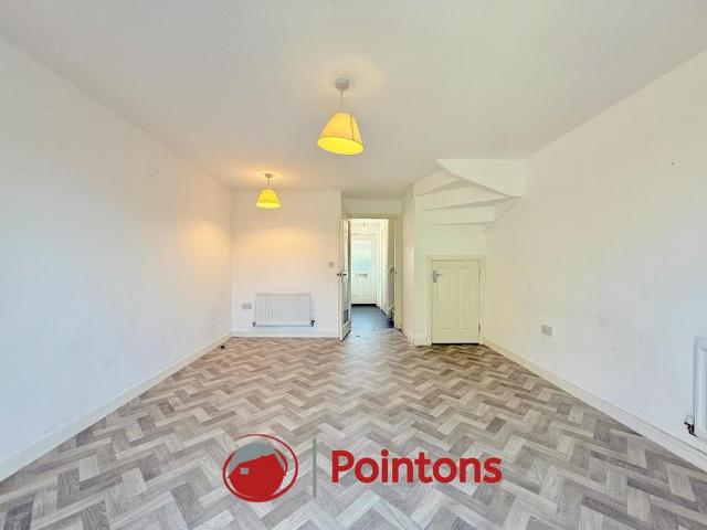 2 bedroom semi detached house to rent