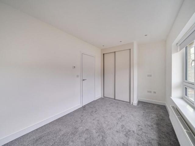 2 bedroom semi detached house to rent