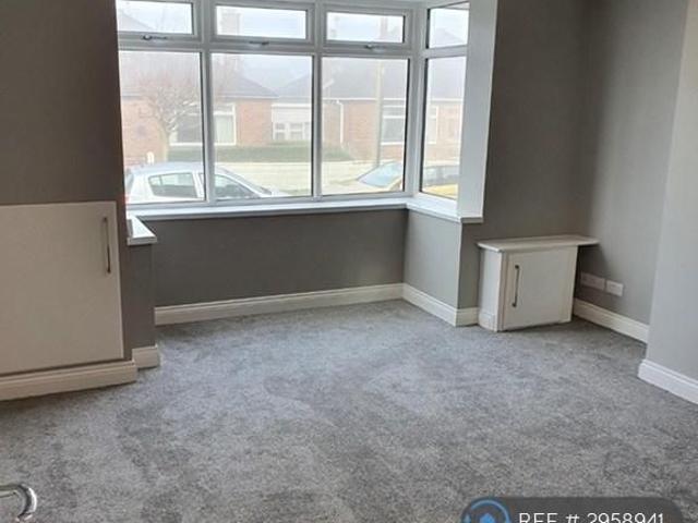 2 bedroom semi detached house to rent