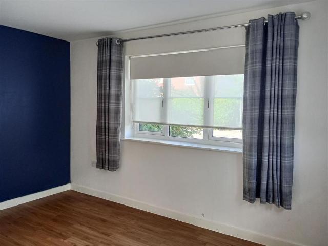 2 bedroom semi detached house to rent