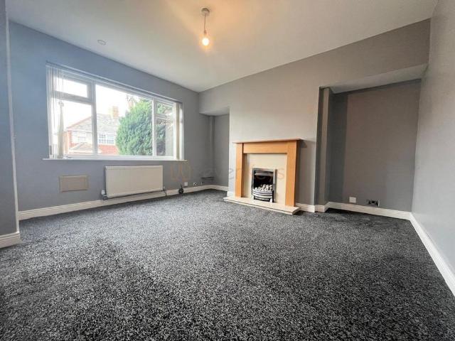 2 bedroom semi detached house to rent