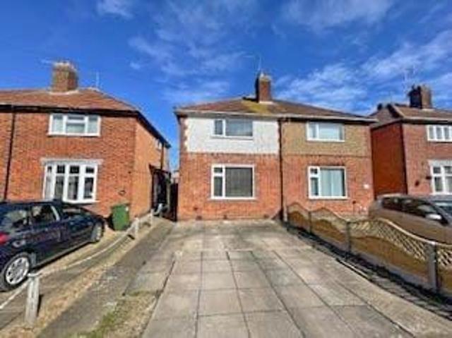 2 bedroom semi detached house to rent