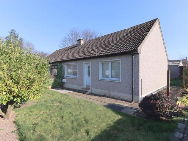 2 bedroom semi detached house to rent