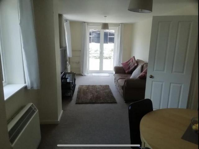 2 bedroom semi detached house to rent