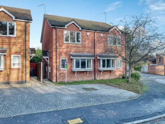 2 bedroom semi detached house to rent