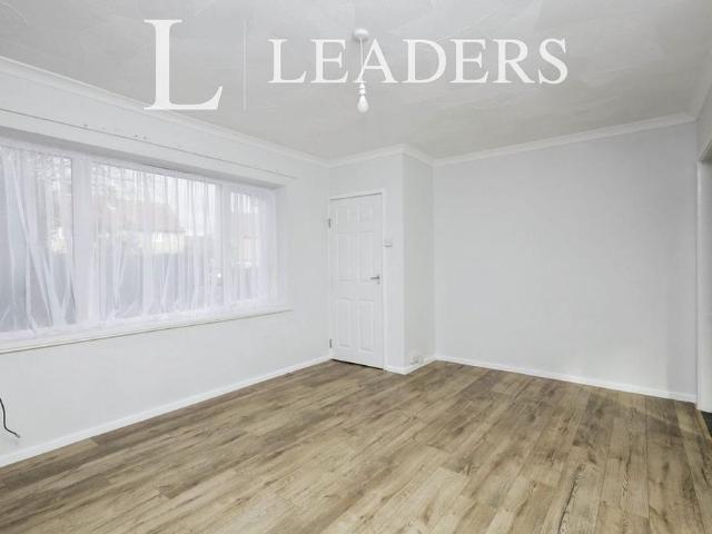 2 bedroom semi detached house to rent
