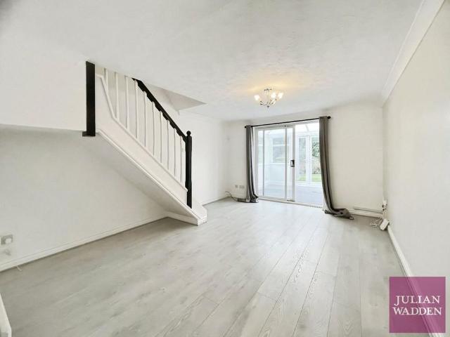 2 bedroom semi detached house to rent