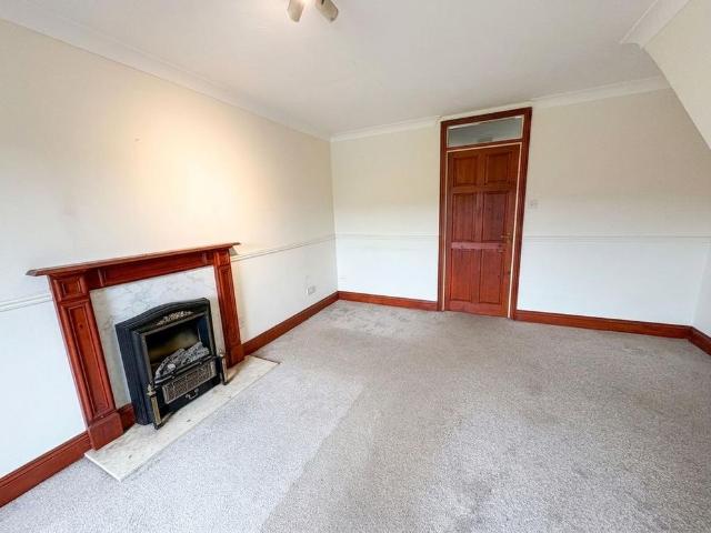 2 bedroom semi detached house to rent