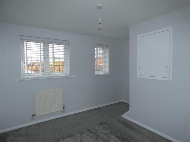 2 bedroom semi detached house to rent