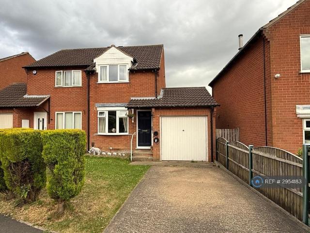 2 bedroom semi detached house to rent