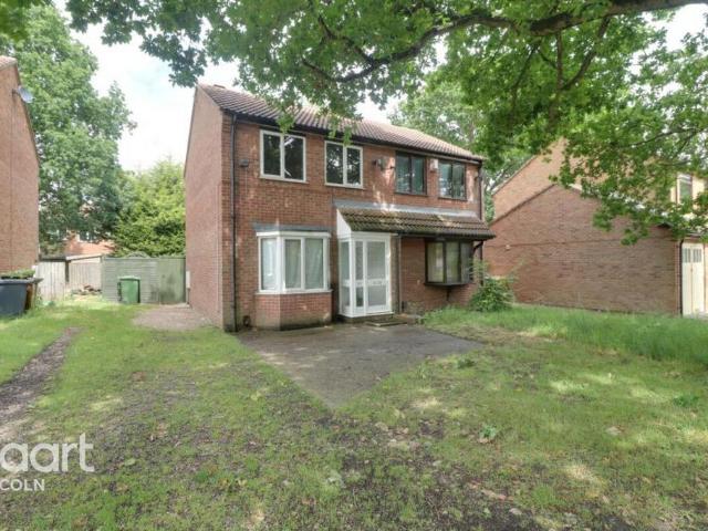 2 bedroom semi detached house to rent