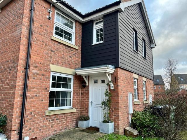 2 bedroom semi detached house to rent