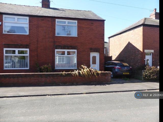 2 bedroom semi detached house to rent