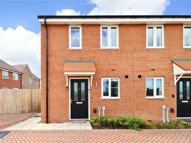 2 bedroom semi detached house to rent