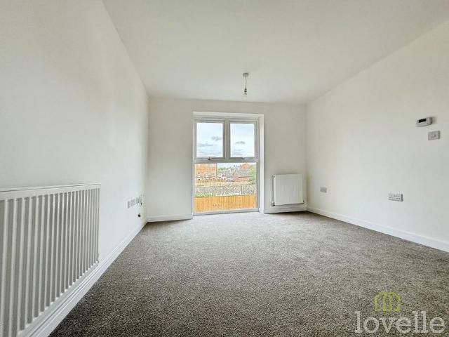 2 bedroom semi detached house to rent
