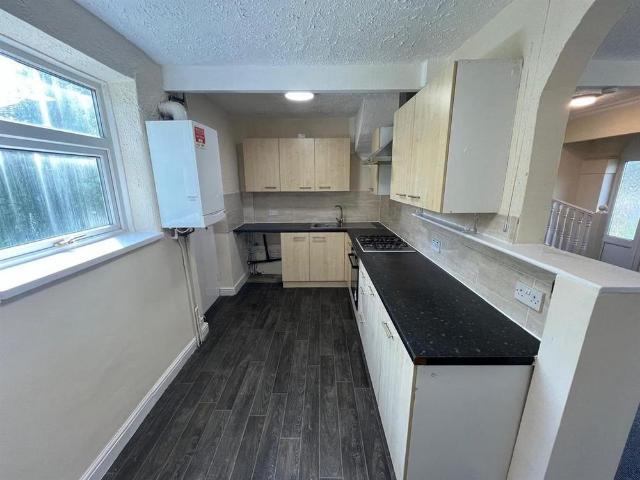 2 bedroom semi detached house to rent