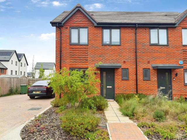 2 bedroom semi detached house to rent