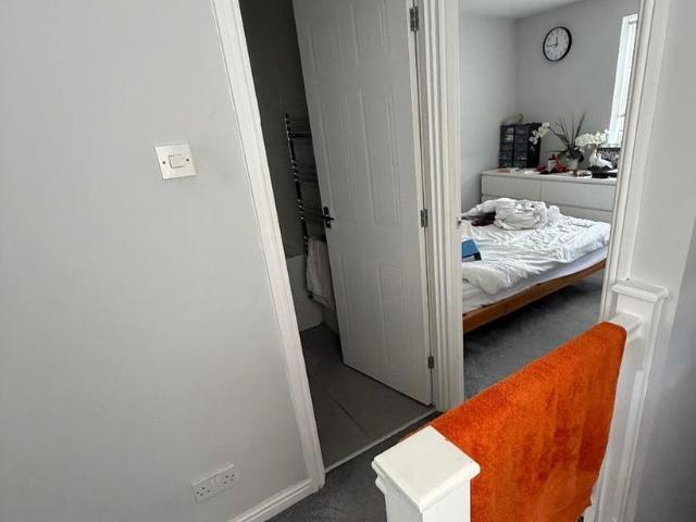 2 bedroom semi detached house to rent