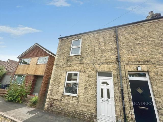 2 bedroom semi detached house to rent