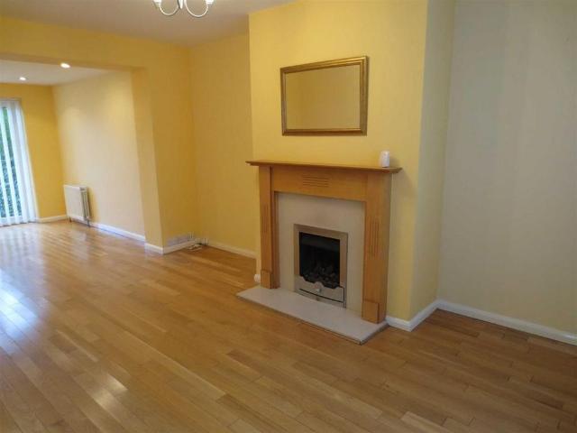 2 bedroom semi detached house to rent
