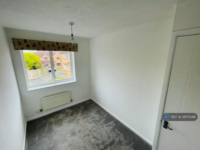 2 bedroom semi detached house to rent