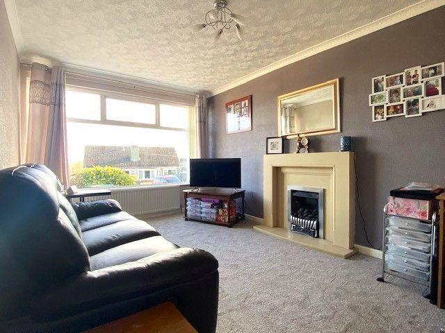 2 bedroom semi detached house to rent
