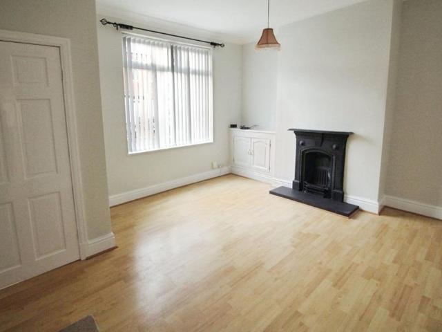 2 bedroom semi detached house to rent