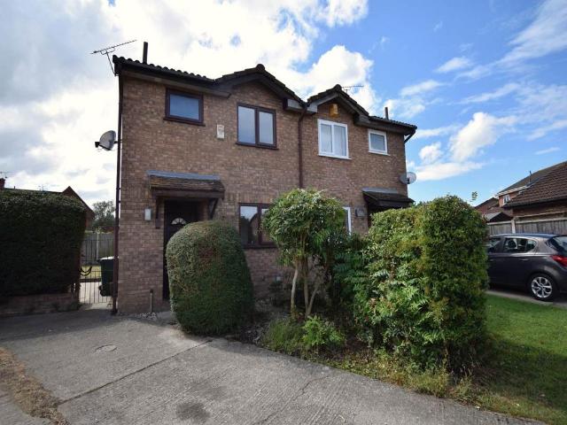 2 bedroom semi detached house to rent