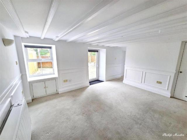 2 bedroom semi detached house to rent
