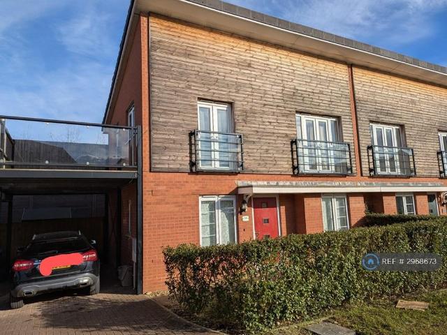2 bedroom semi detached house to rent