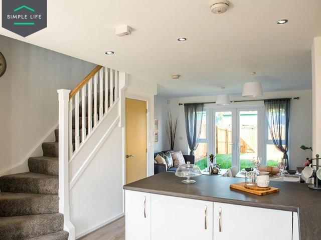 2 bedroom semi detached house to rent
