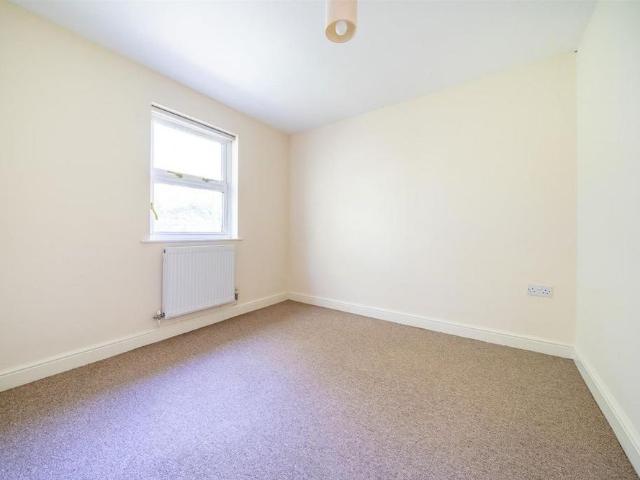 2 bedroom semi detached house to rent
