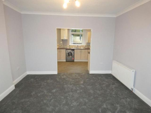 2 bedroom semi detached house to rent