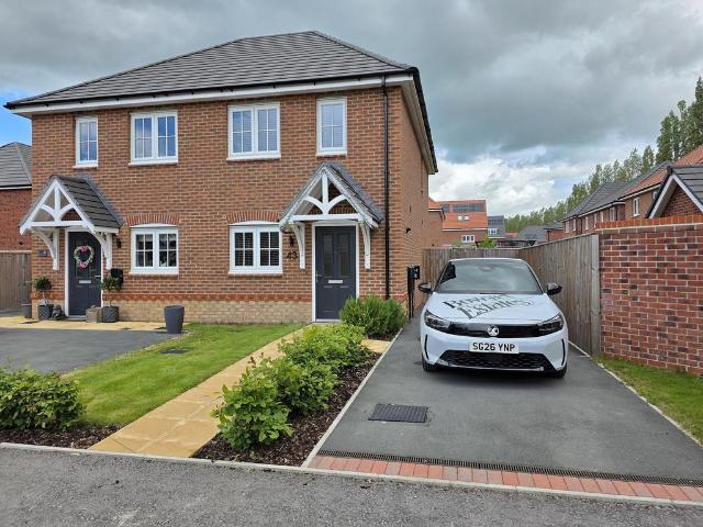 2 bedroom semi detached house to rent